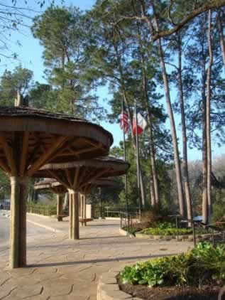 Caldwell Zoo in Tyler Texas, location, map, photographs, habitats, and ...